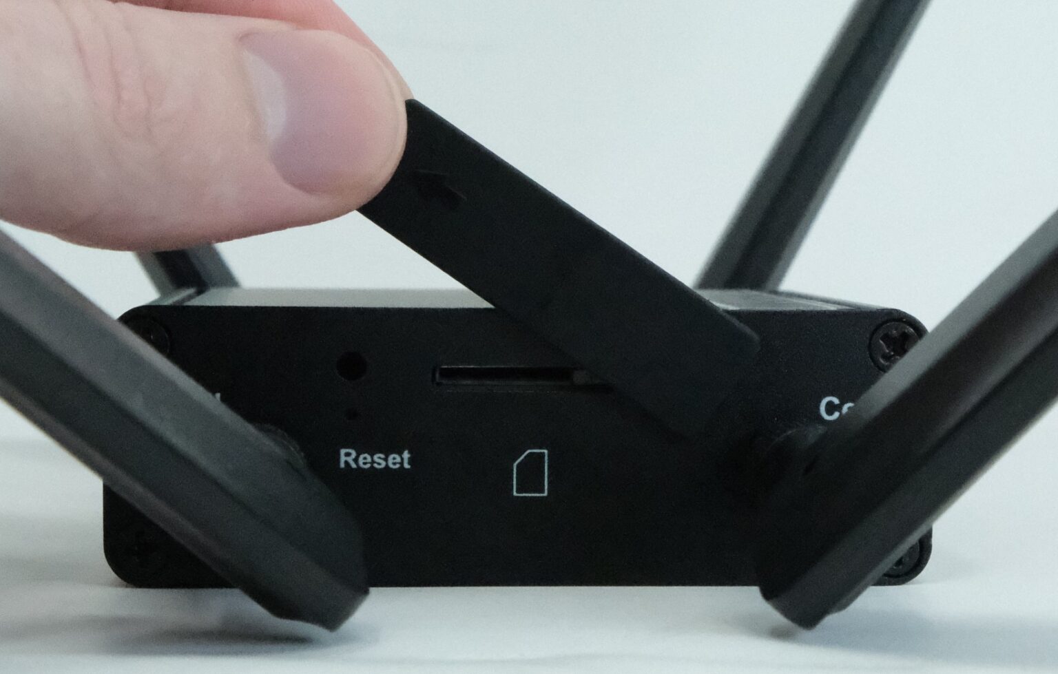 Getting Started with Protectli 4G/5G Modems + Overviews/Manuals/Info ...